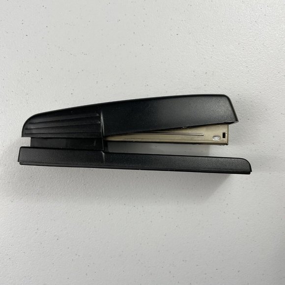 Swingline | Office | Swingline Model 545 Black Desk Stapler Light Duty ...